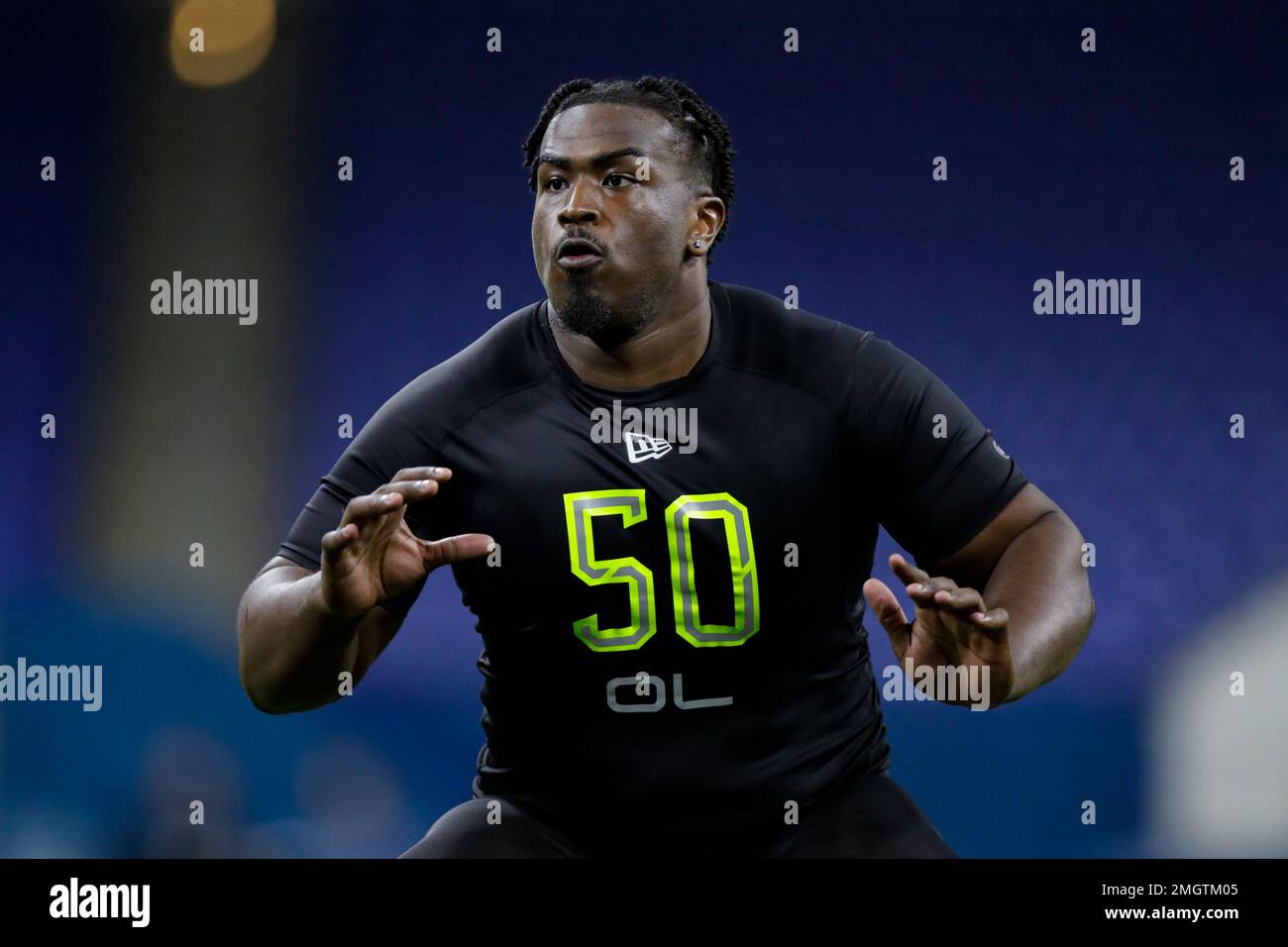 Mississippi State offensive lineman Darryl Williams runs a drill at the ...