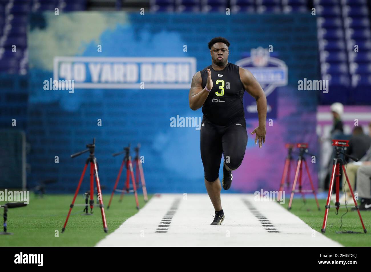 Clemson offensive lineman Tremayne Anchrum runs the 40-yard dash at the ...