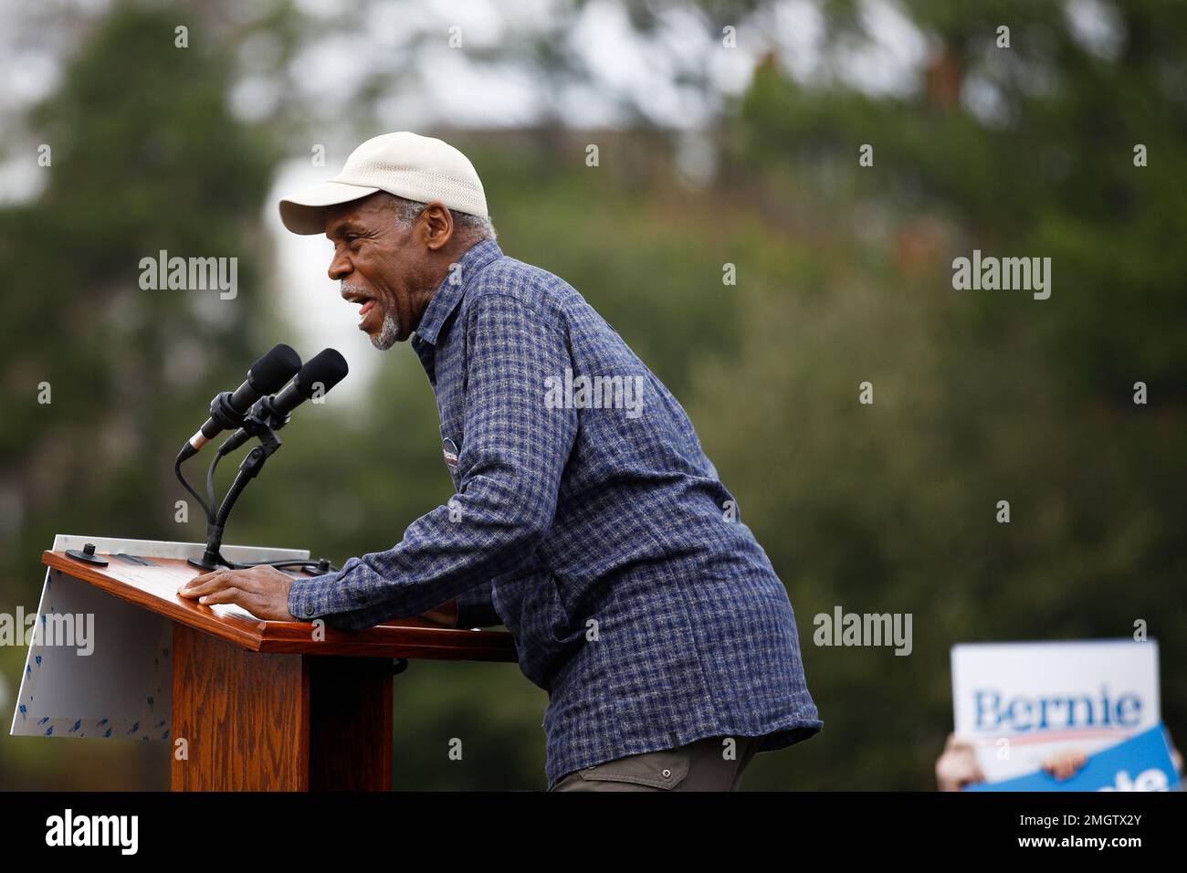 Actor Danny Glover speaks ahead of Democratic presidential candidate ...