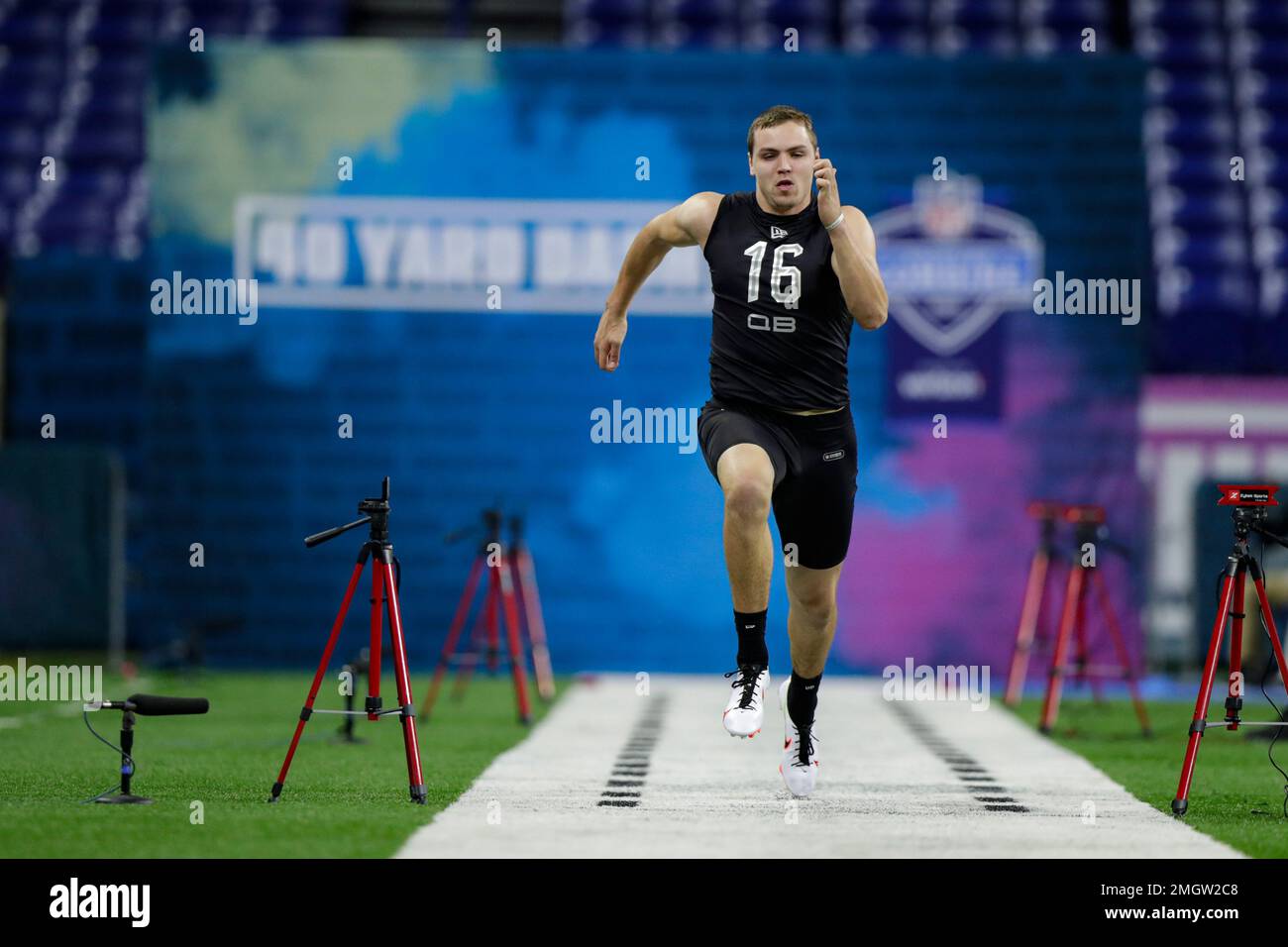 Iowa quarterback Nate Stanley runs the 40-yard dash at the NFL football ...