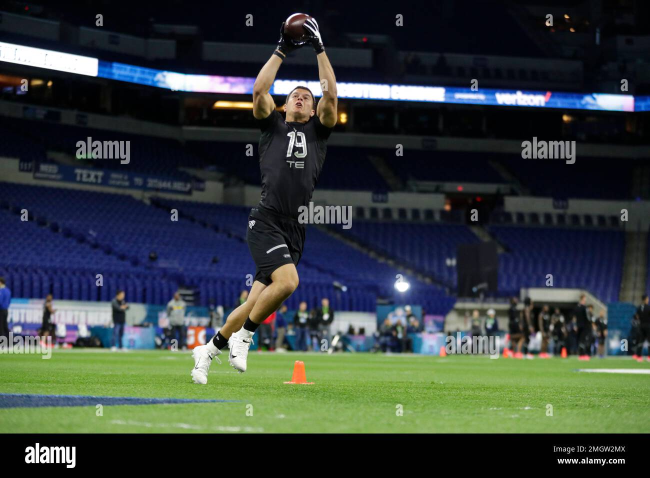 Georgia tight end Charlie Woerner runs a drill at the NFL football ...