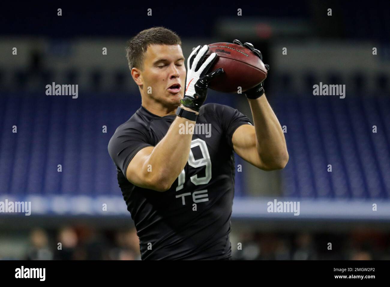 Georgia tight end Charlie Woerner runs a drill at the NFL football ...
