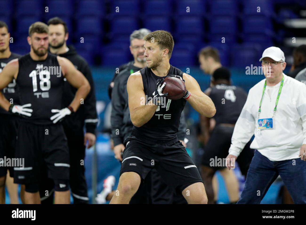 Dayton tight end Adam Trautman runs a drill at the NFL football ...