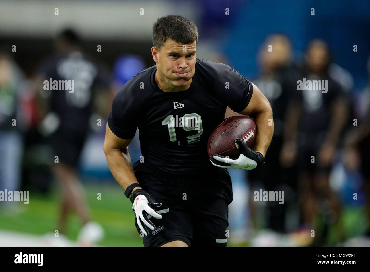 Georgia tight end Charlie Woerner runs a drill at the NFL football ...