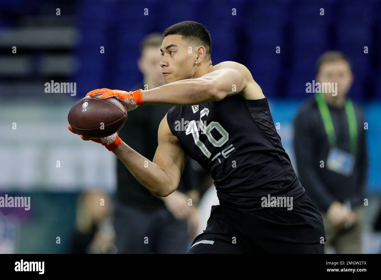 Portland State tight end Charlie Taumoepeau runs a drill at the NFL ...