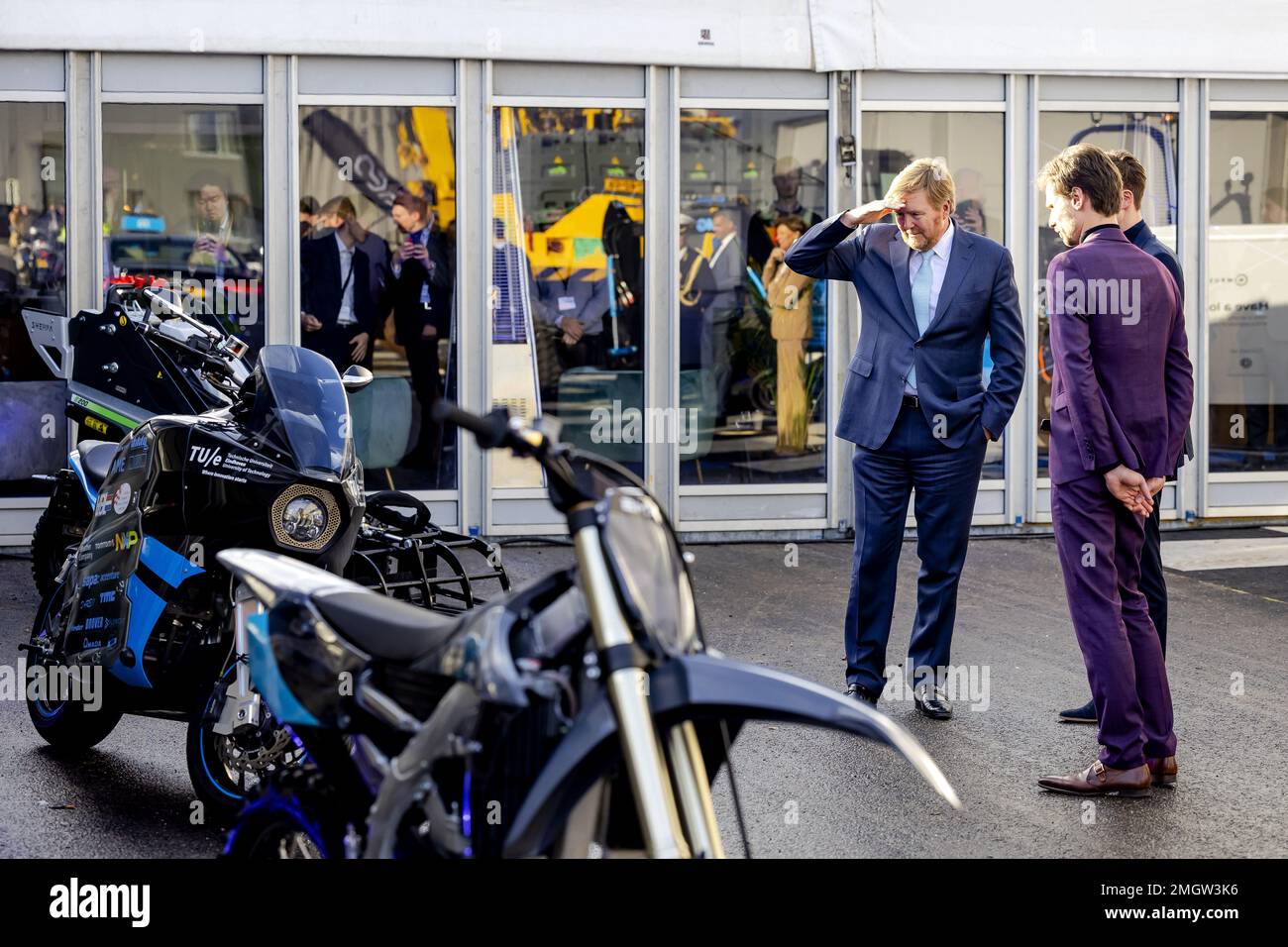 HELMOND - King Willem-Alexander is given a guided tour during the ...
