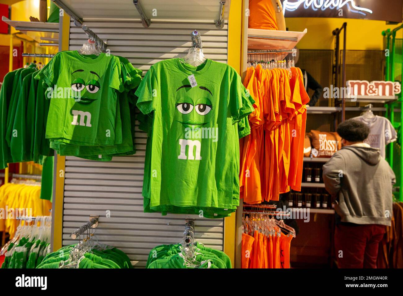 M&M's spokescandies characters are in the M&M's Times Square candy ...