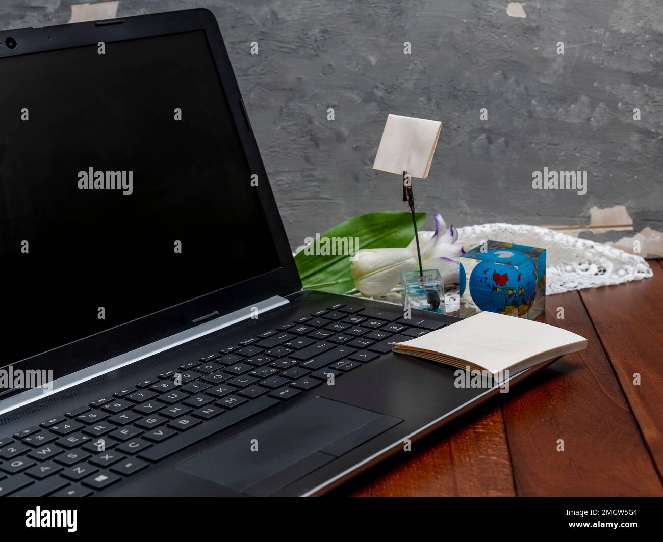 Blue globe computer keyboard background hi-res stock photography and images - Alamy