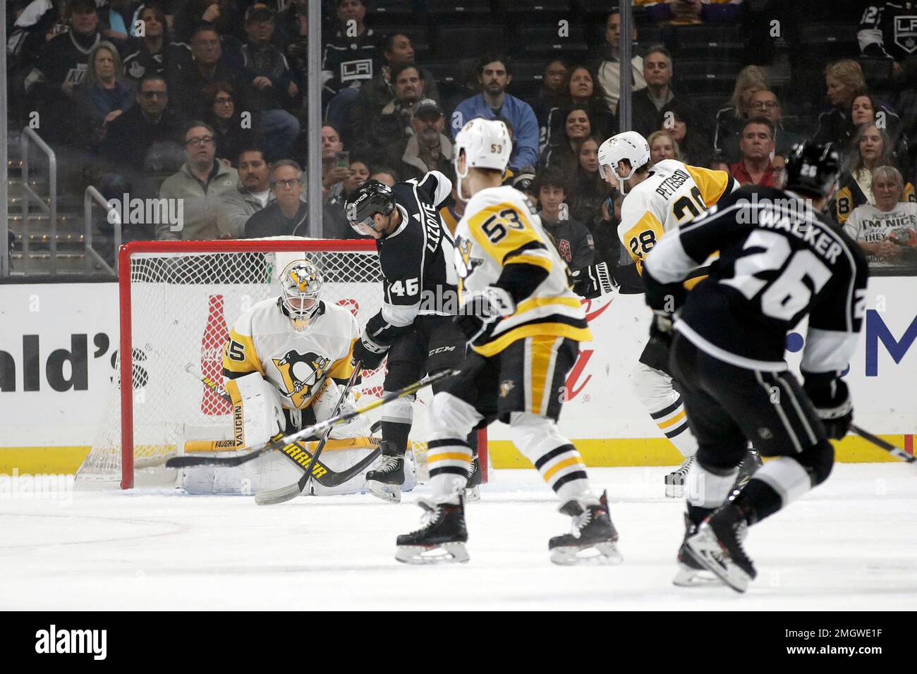 Los Angeles Kings' Blake Lizotte (46) scores past Pittsburgh Penguins ...
