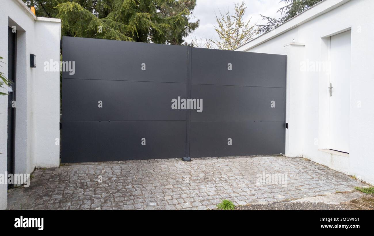 sliding portal suburb home green metal aluminum high house gate access ...