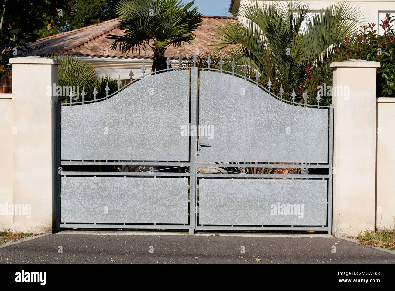 portal grey classic metal home gate classic old ancien house entry ...