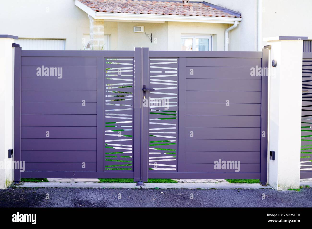 design grey gate of aluminum plank worked design modern gray high dark ...