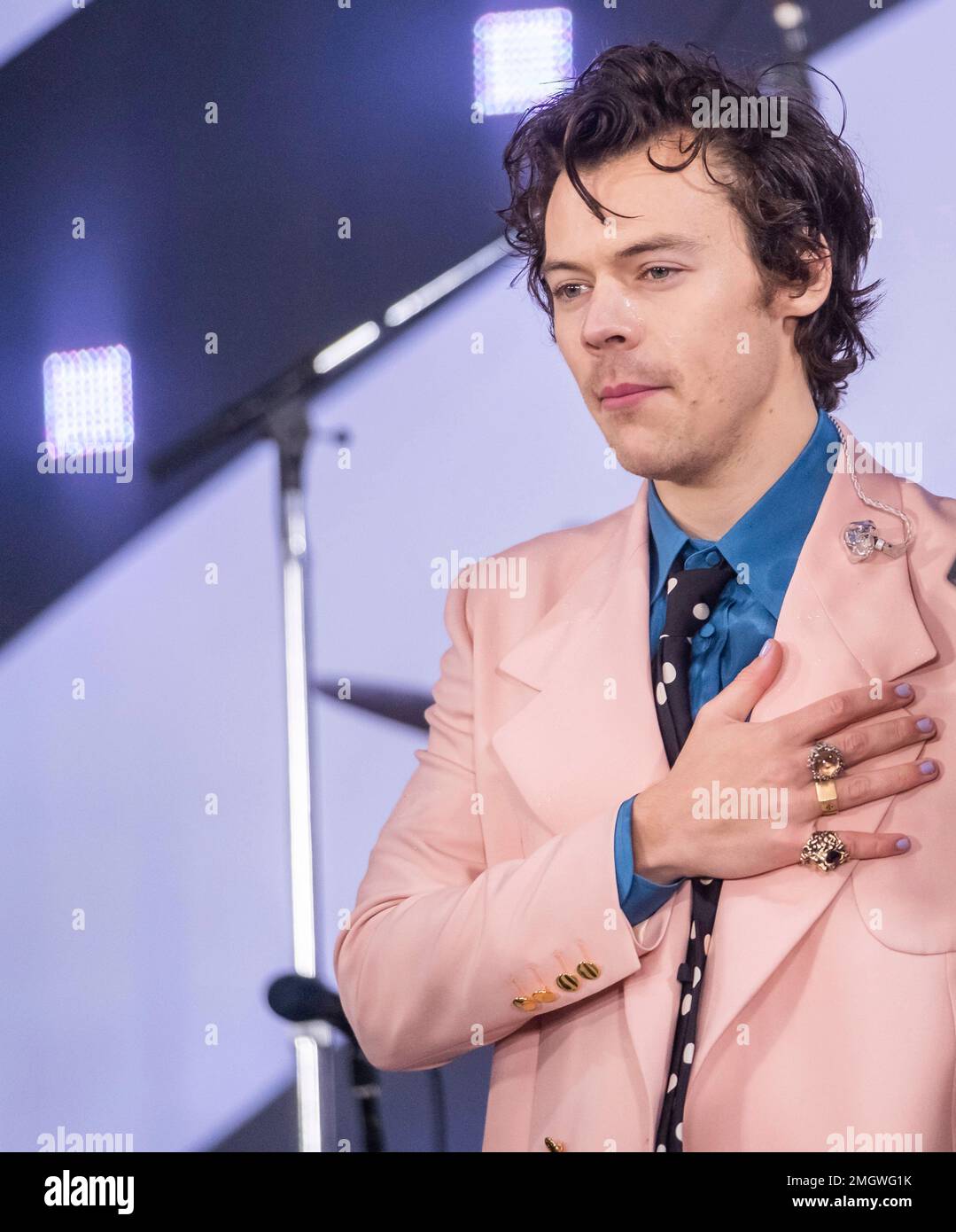 Harry Styles performs on NBC's Today show at Rockefeller Plaza on ...