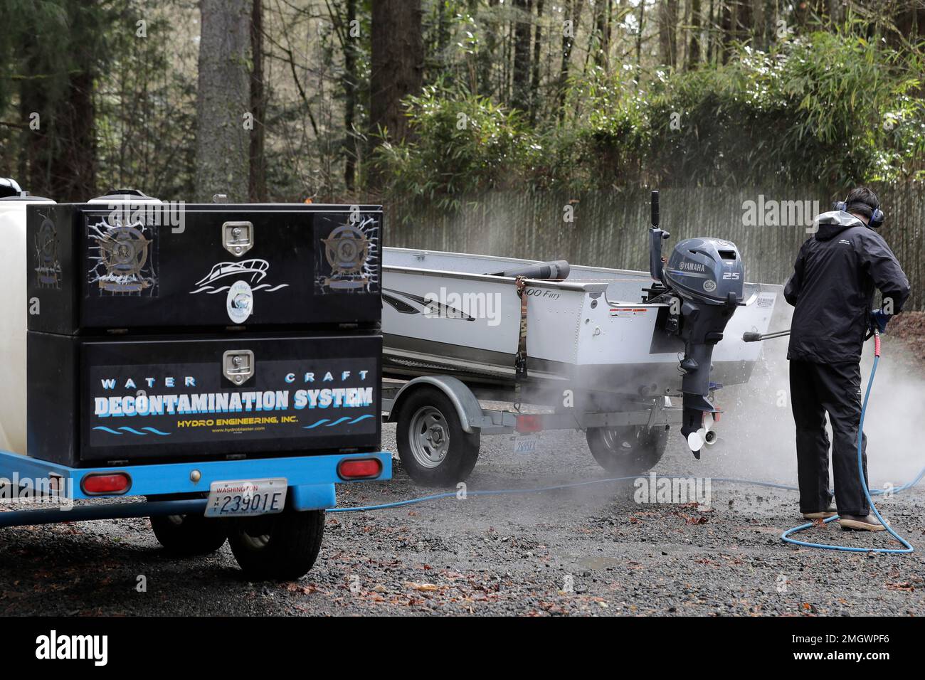 Richard Visser, a biologist with the Washington Dept. of Fish and ...
