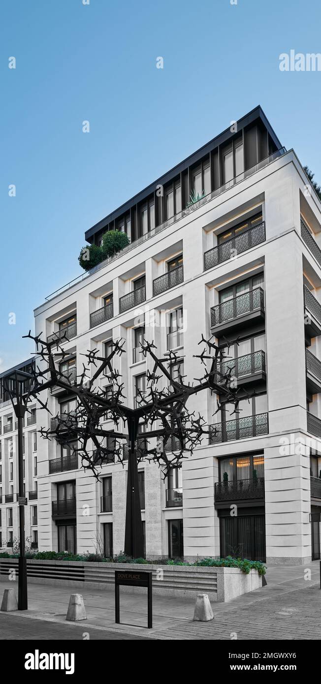 'Bicameral by Conrad Swawcross, a public sculpture at the housing ...