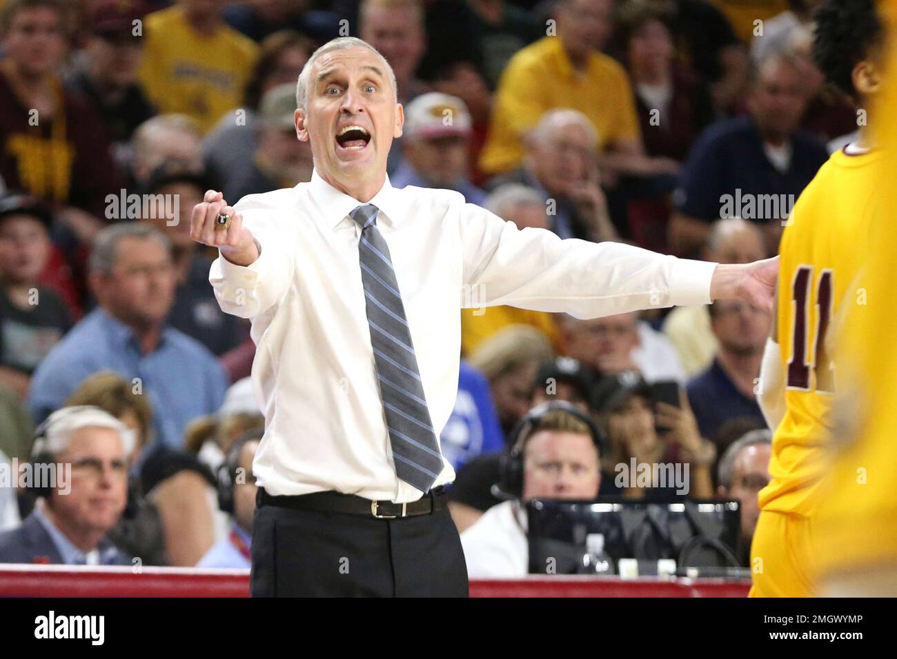 Arizona State head coach Bobby Hurley shouts out instructions to his ...