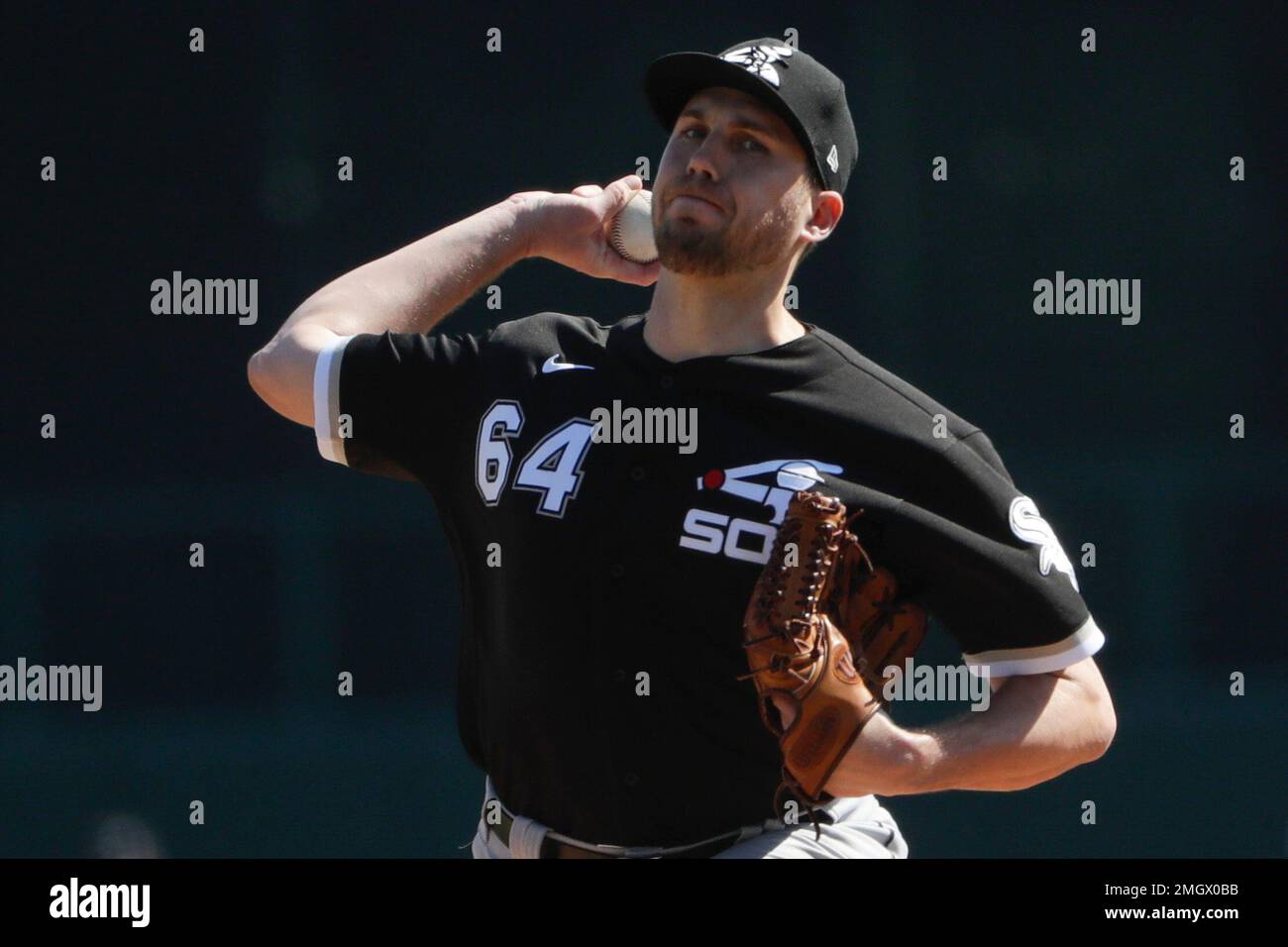 Chicago White Sox starting pitcher Alex McRae works against a Los ...