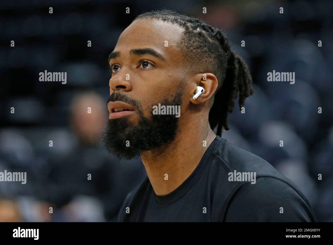 Utah Jazz guard Mike Conley warms up during practice before the start ...