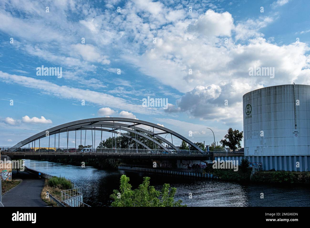 Unitank diesel storage tank hi-res stock photography and images - Alamy