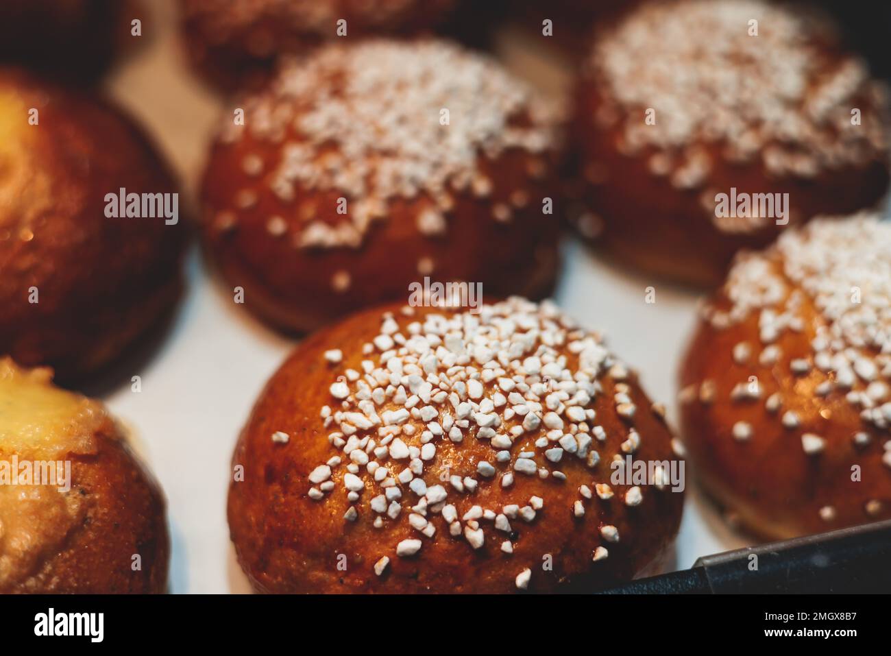 Cinnamon bun helsinki hi-res stock photography and images - Alamy