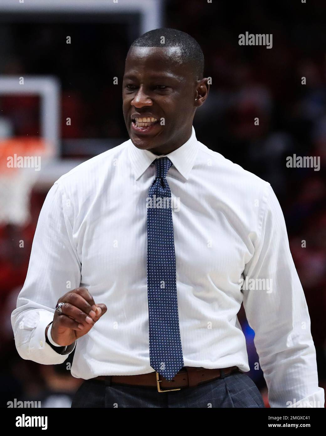 Dayton's head coach Anthony Grant reacts in the second half of an NCAA ...