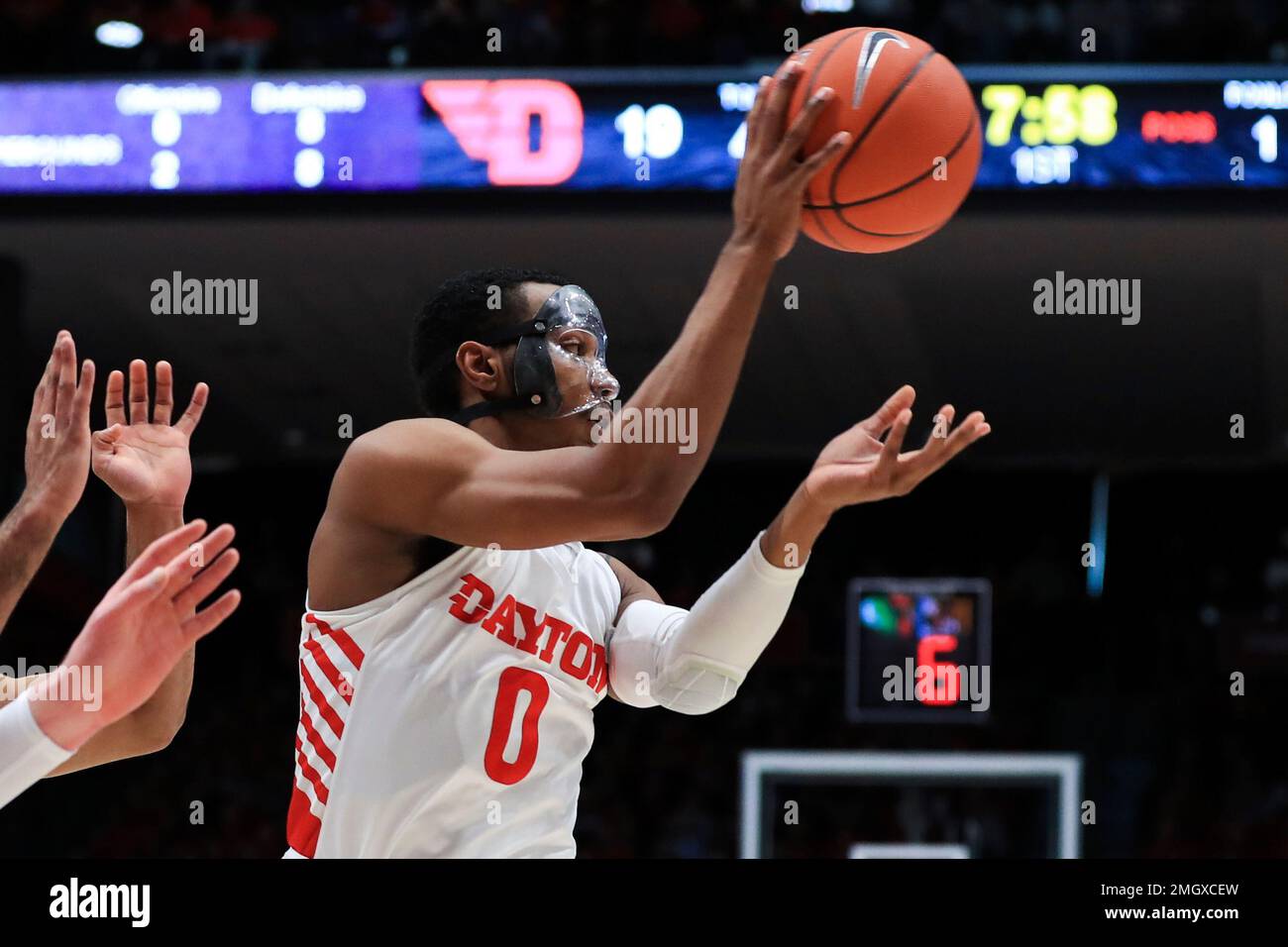 Dayton's Rodney Chatman (0) controls the ball in the first half of an ...