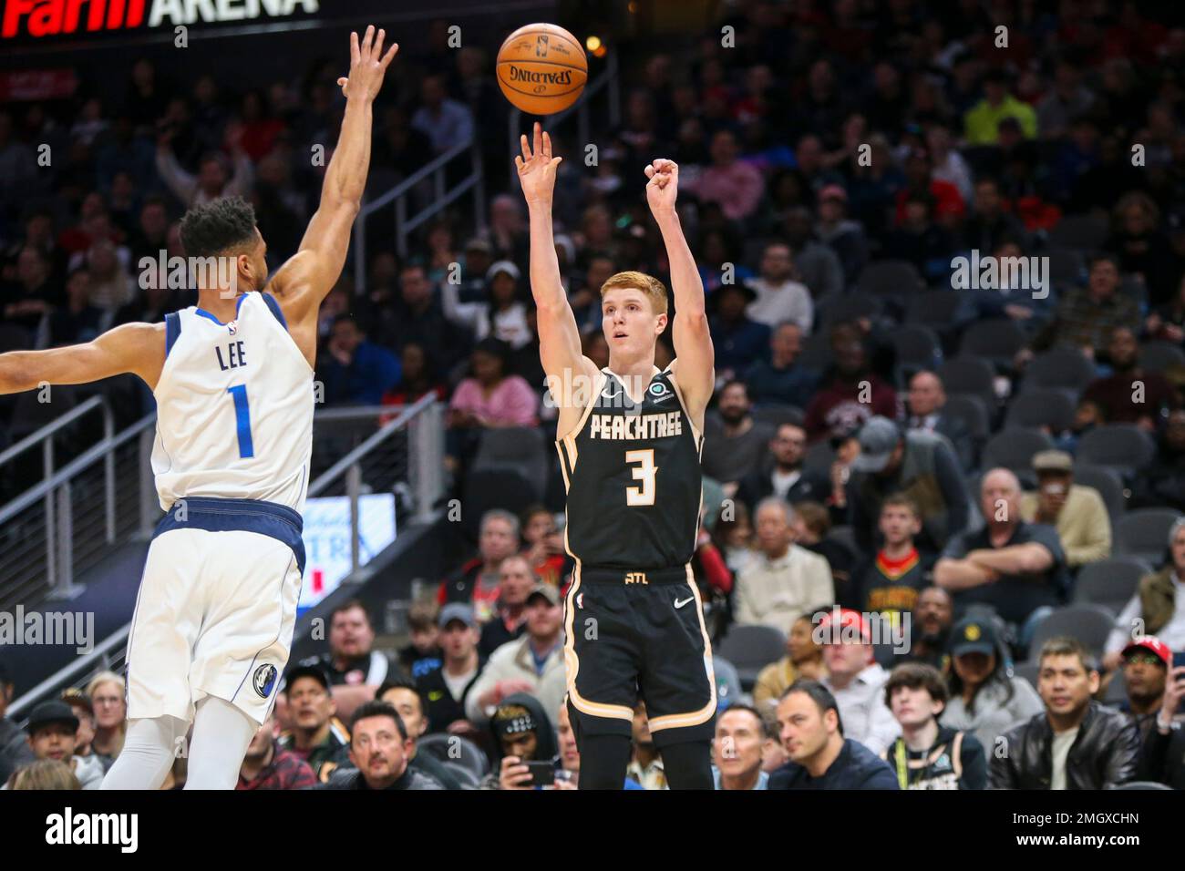 Atlanta Hawks guard Kevin Huerter (3) shoots in the first half of an ...