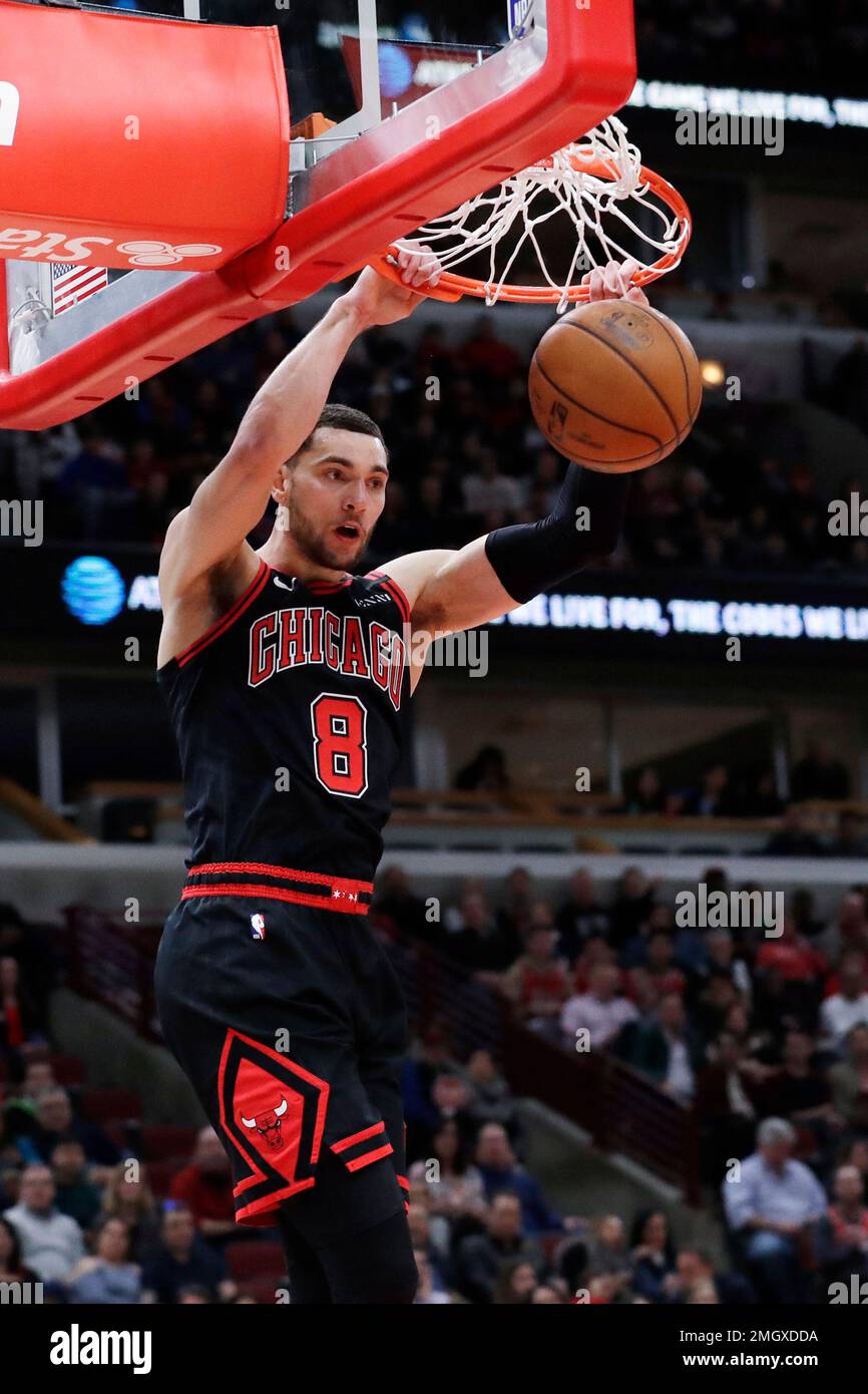Chicago Bulls guard Zach LaVine dunks against the Phoenix Suns during ...