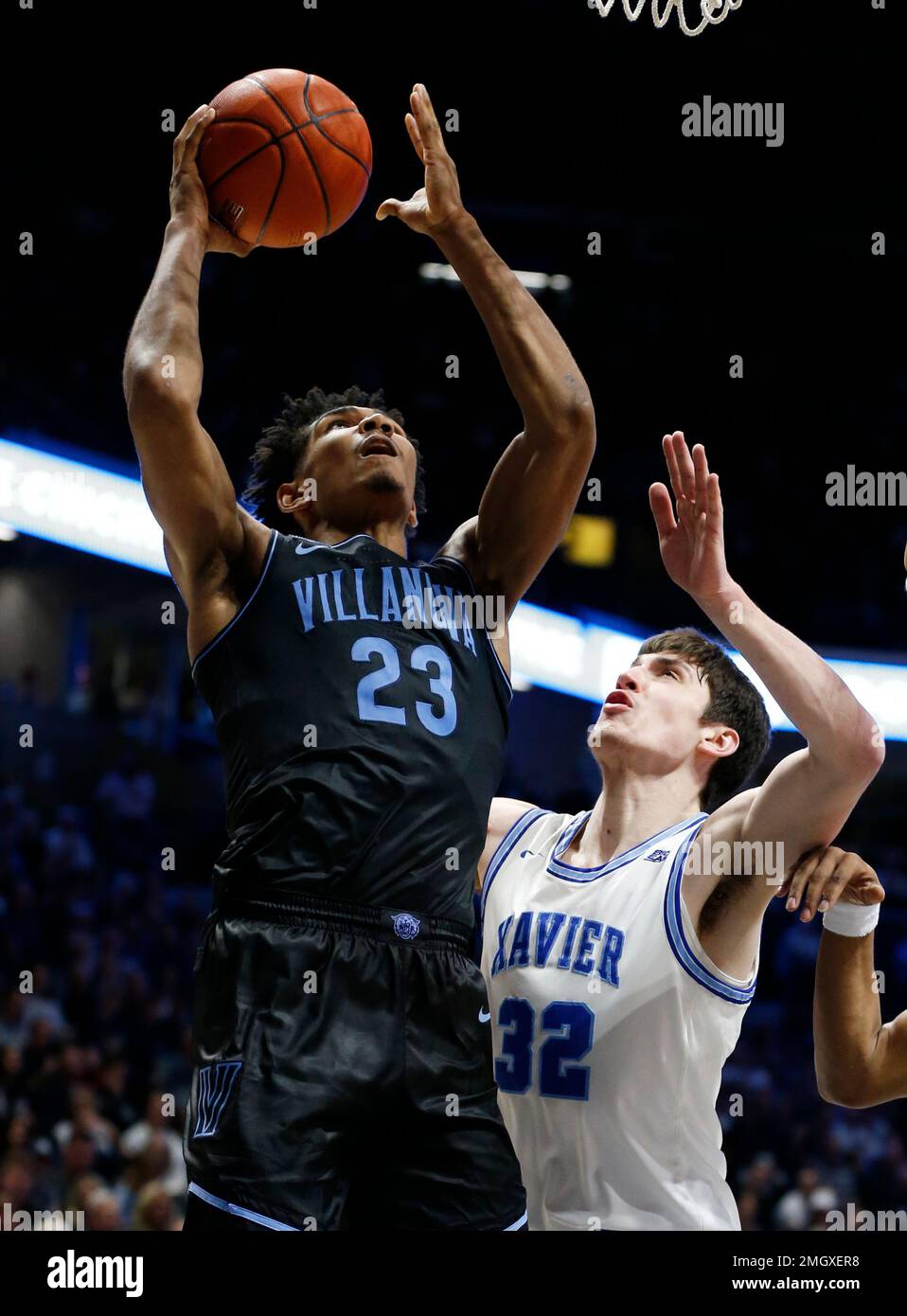 Villanova forward Jermaine Samuels (23) shoots over Xavier forward Zach ...