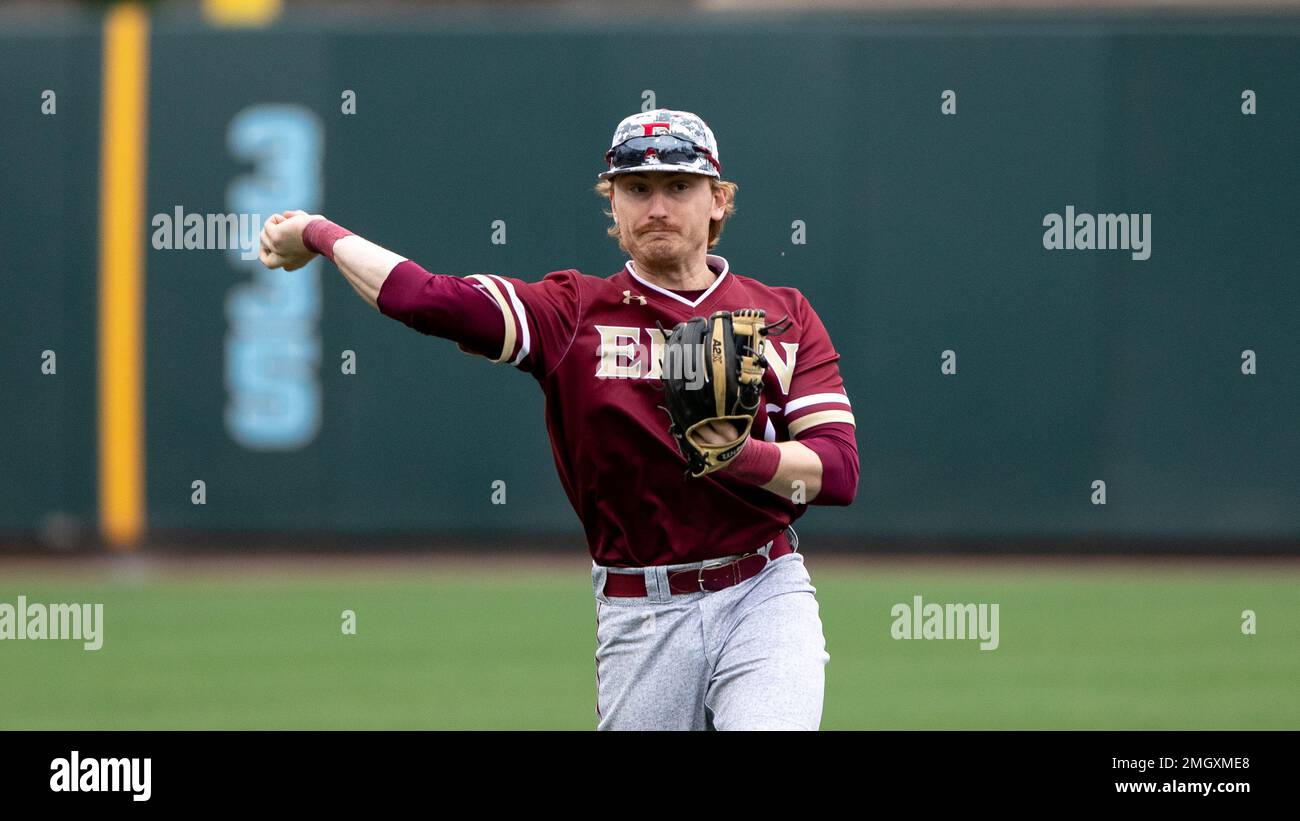 Elon's Garrett Stonehouse (16) makes a throw during an NCAA baseball ...