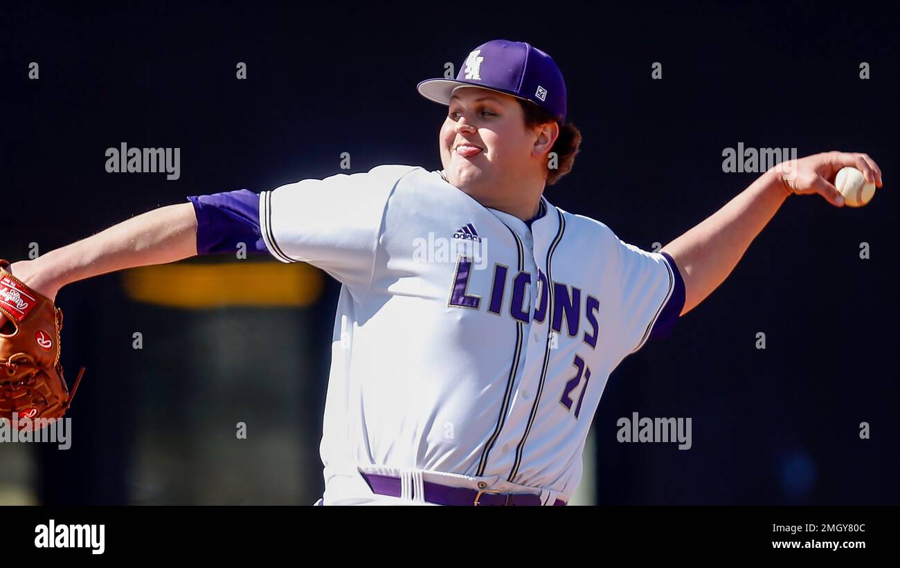North Alabama's Jacob Laws (27) throws a pitch during an NCAA college ...