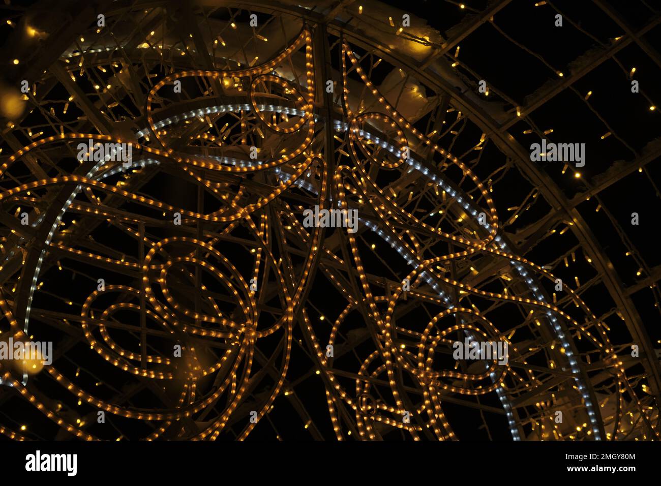 Christmas background Festive abstract background with bokeh defocused ...