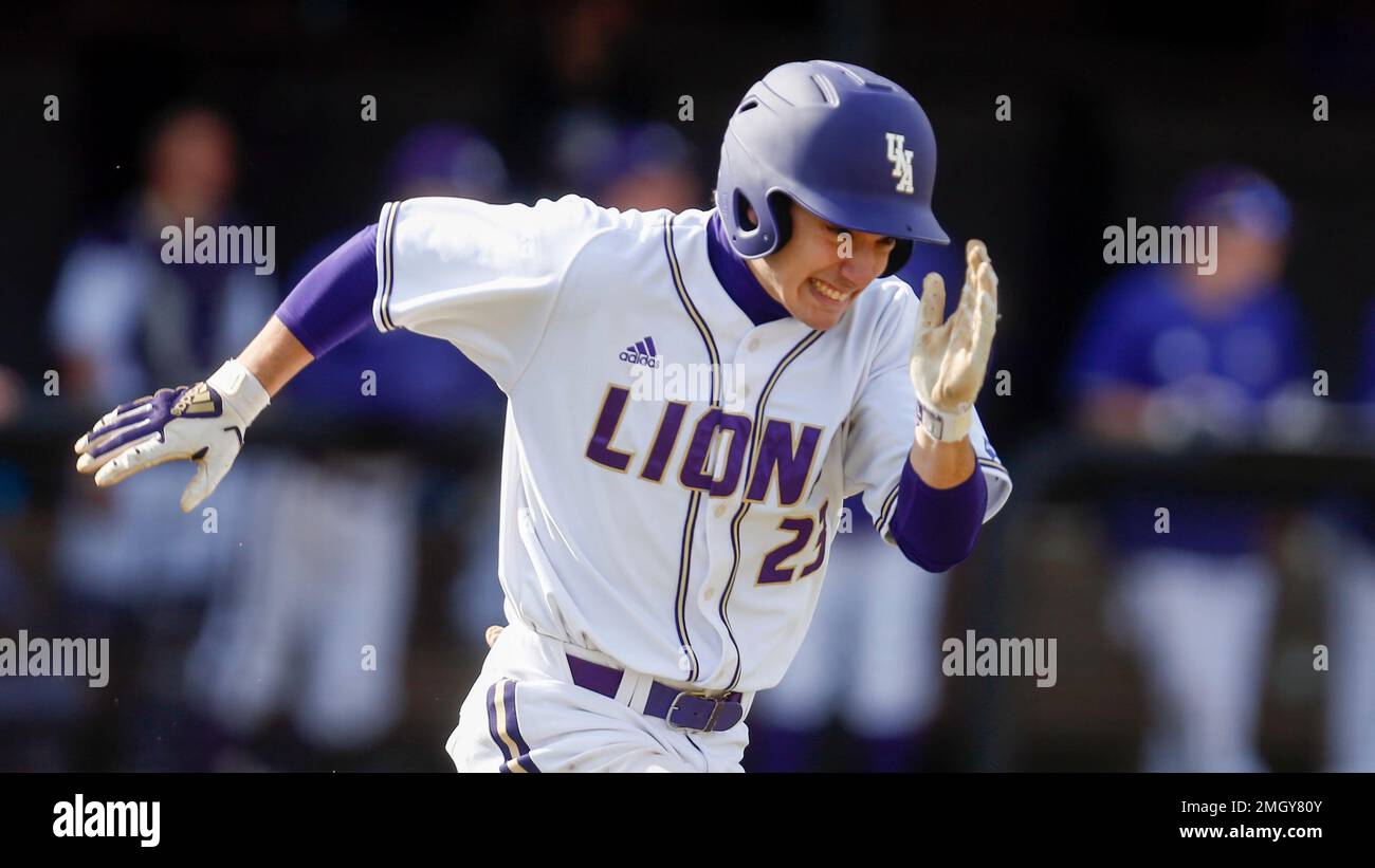 North Alabama catcher Gerardo Miranda (23) runs to first during an NCAA ...