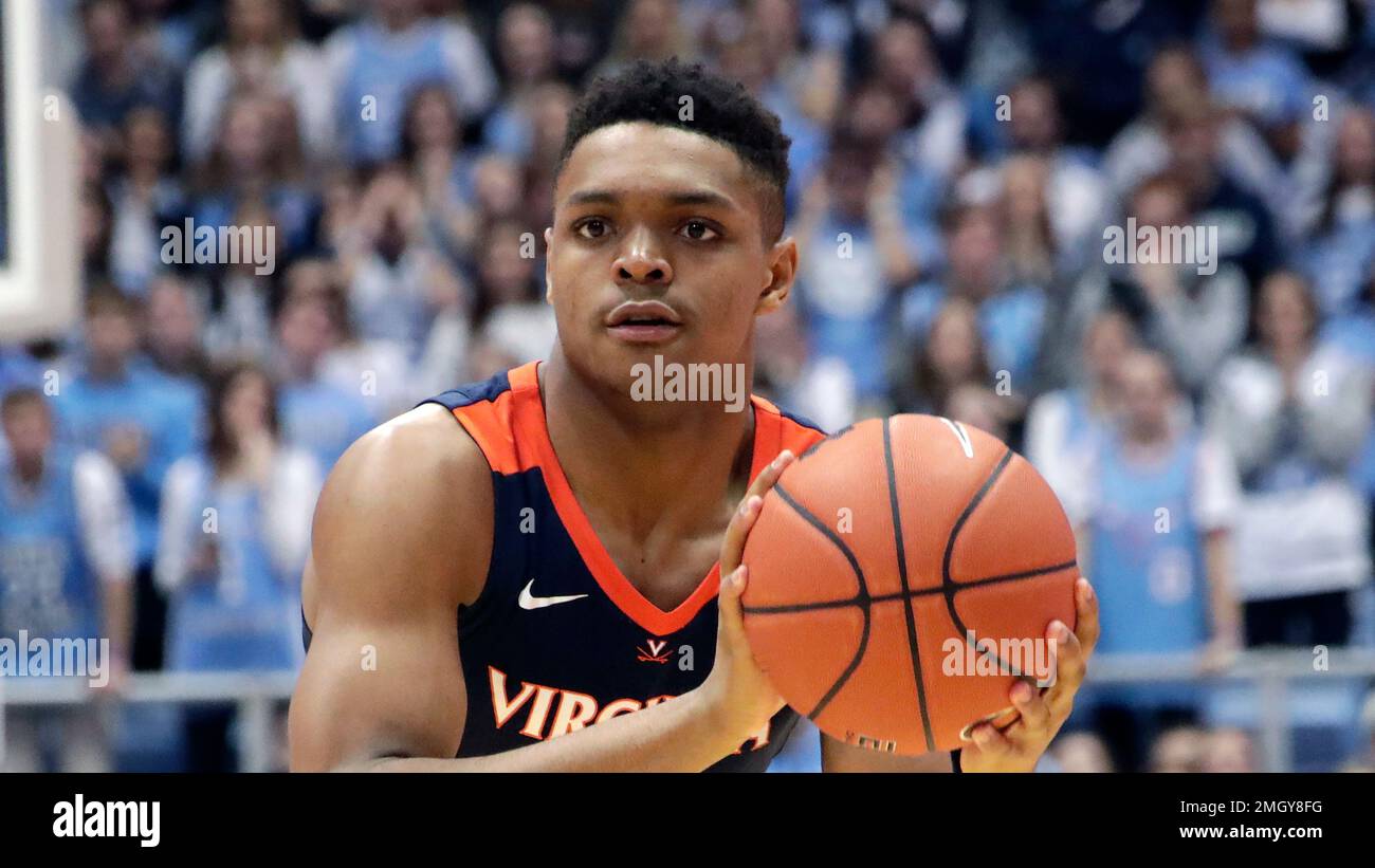 Virginia's Casey Morsell (13) looks to pass against North Carolina ...