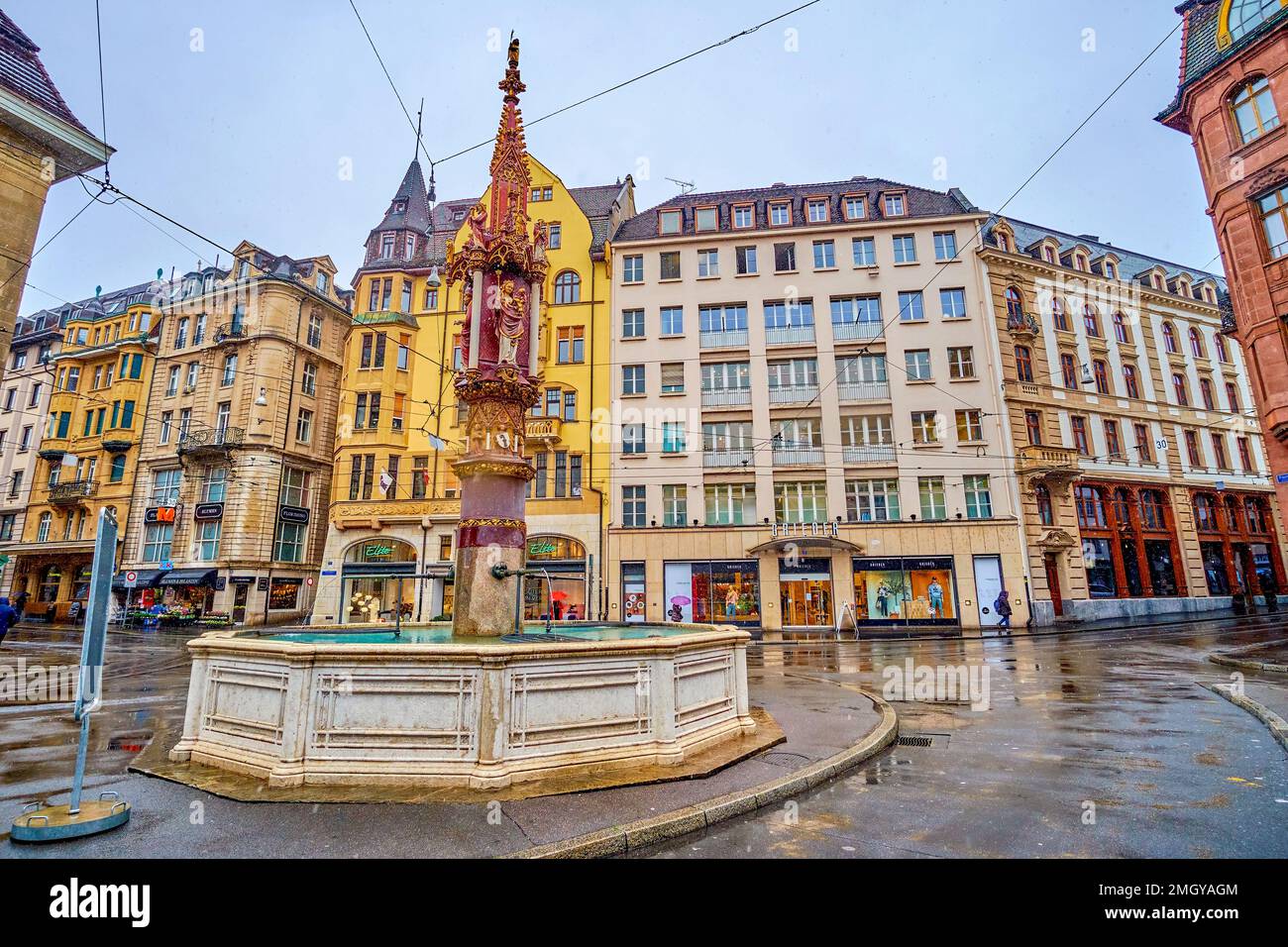 BASEL, SWITZERLAND - APRIL 1, 2022: Scenic Fischmarktbrunnen fountain ...