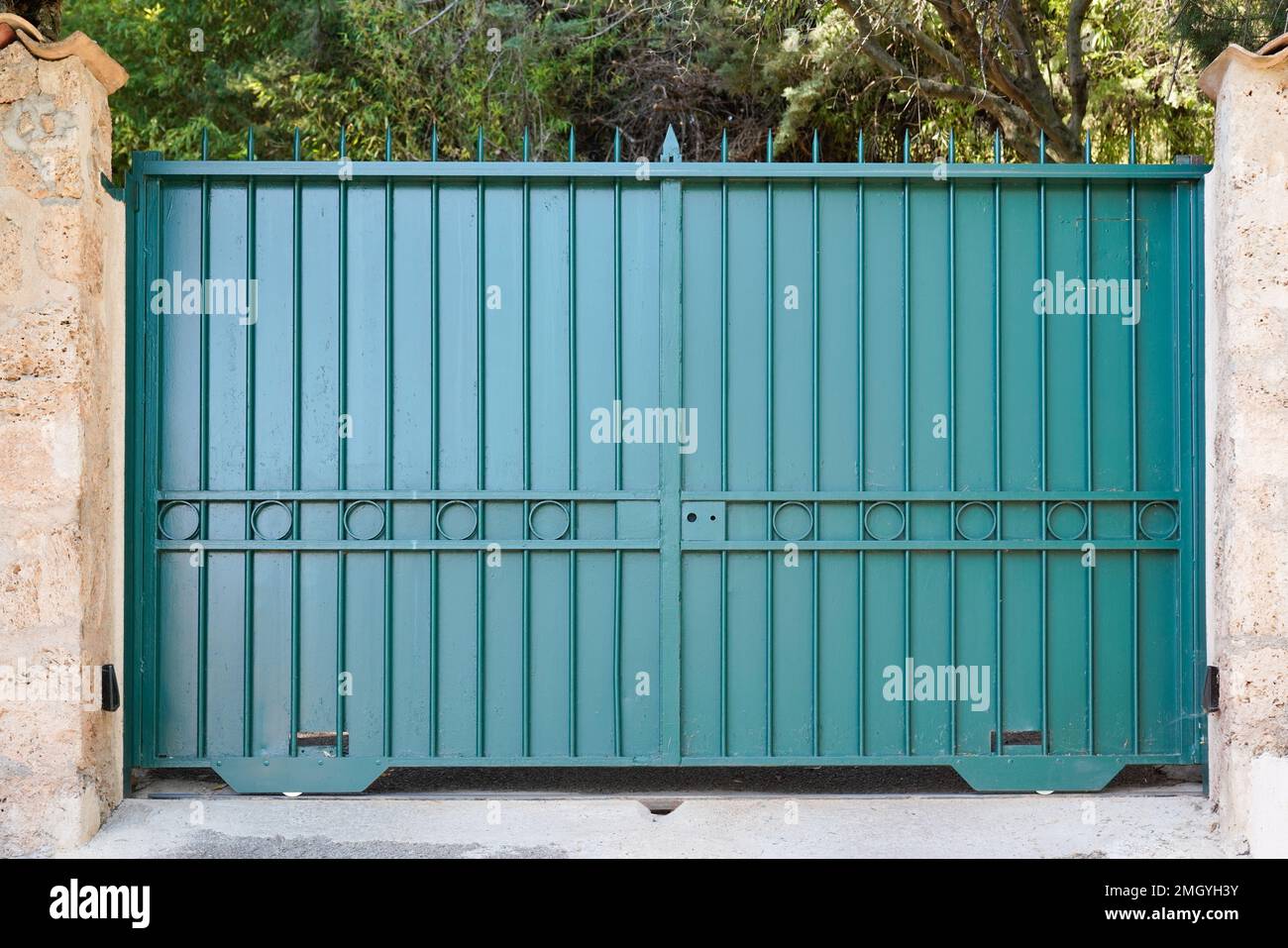 metallic classic green steel vintage metal house gate access property ...