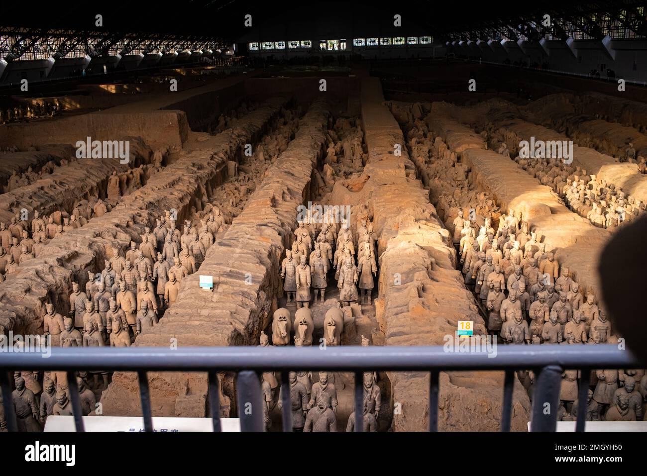 The Terracotta Army or the "Terra Cotta Warriors and Horses" buried in ...