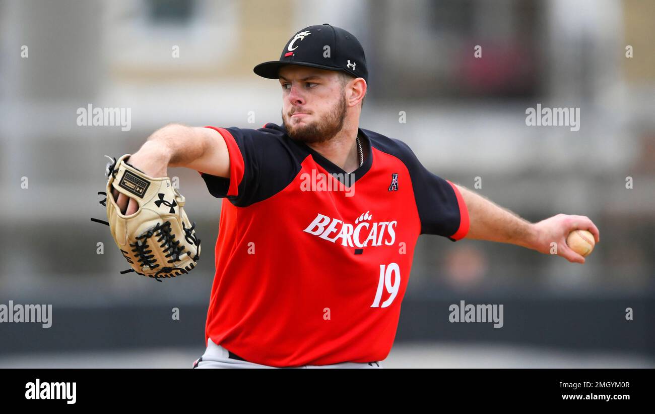Cincinnati player Drake Batch pitches during an NCAA baseball game ...