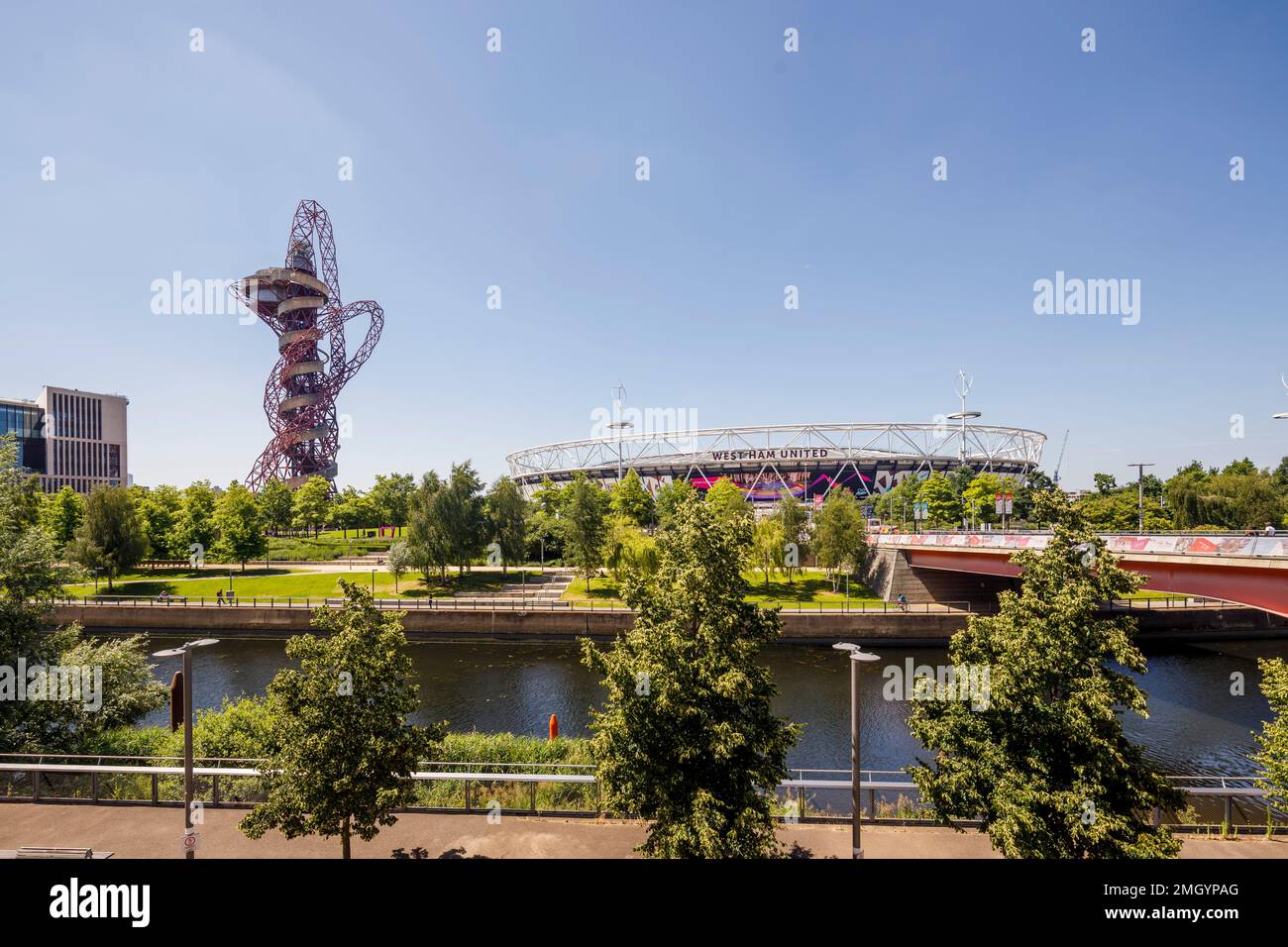 Forest gate community neighbourhood hi-res stock photography and images ...