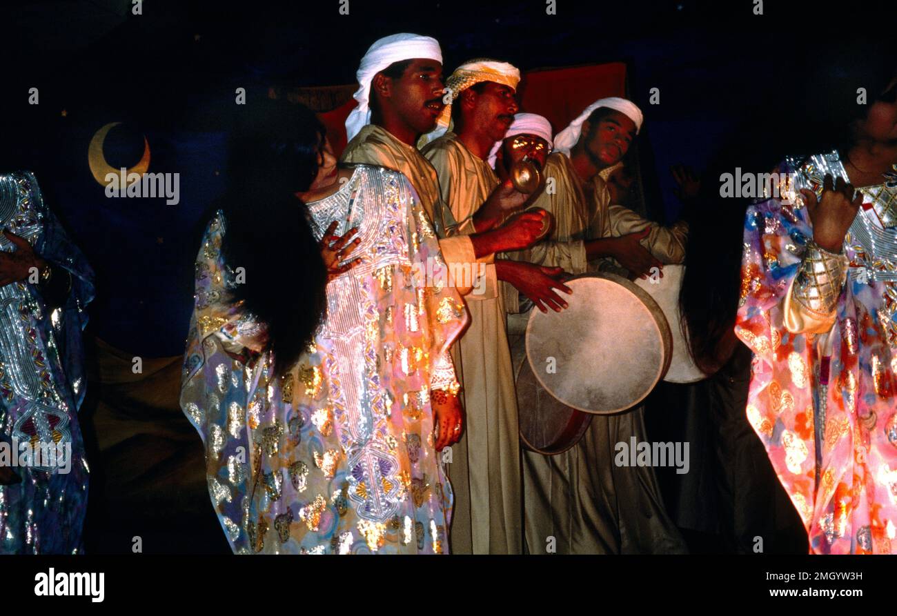 UAE Traditional Women Dancers & Musicians On National Day Stock Photo ...