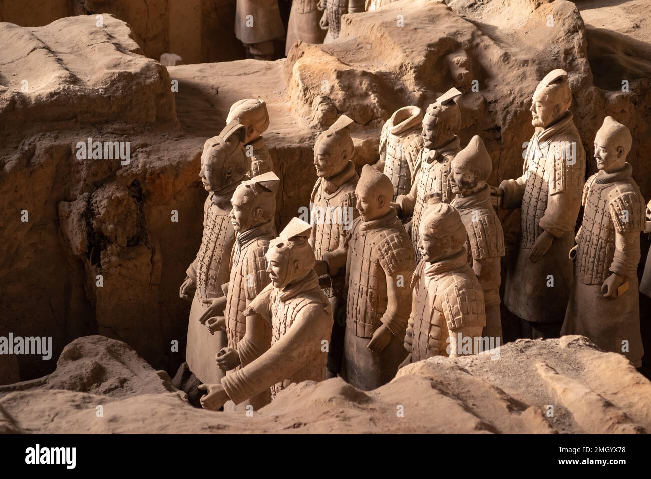 The Terracotta Army or the "Terra Cotta Warriors and Horses" buried in ...