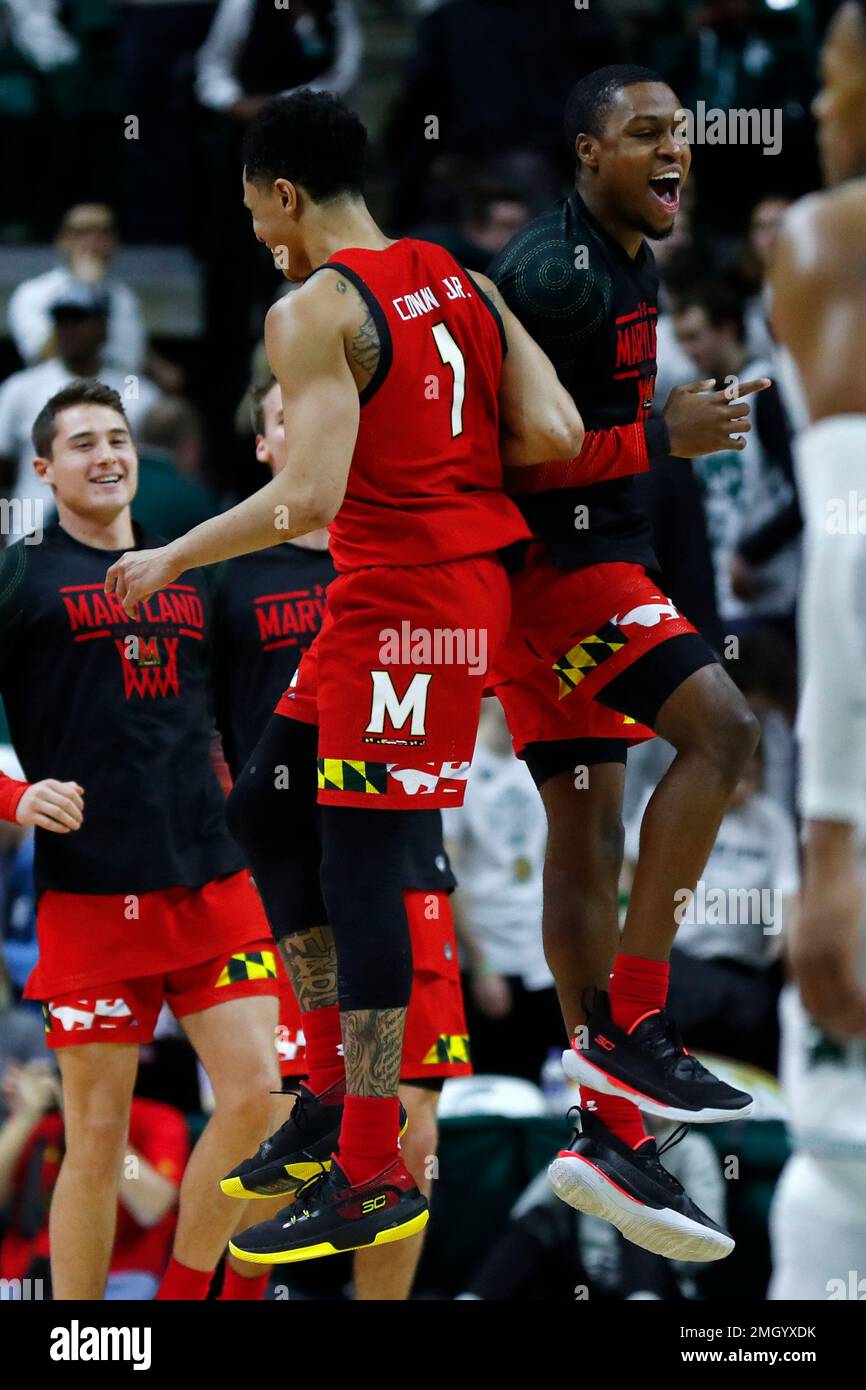 Maryland guard Anthony Cowan Jr. (1) celebrates with Travis Valmon in ...
