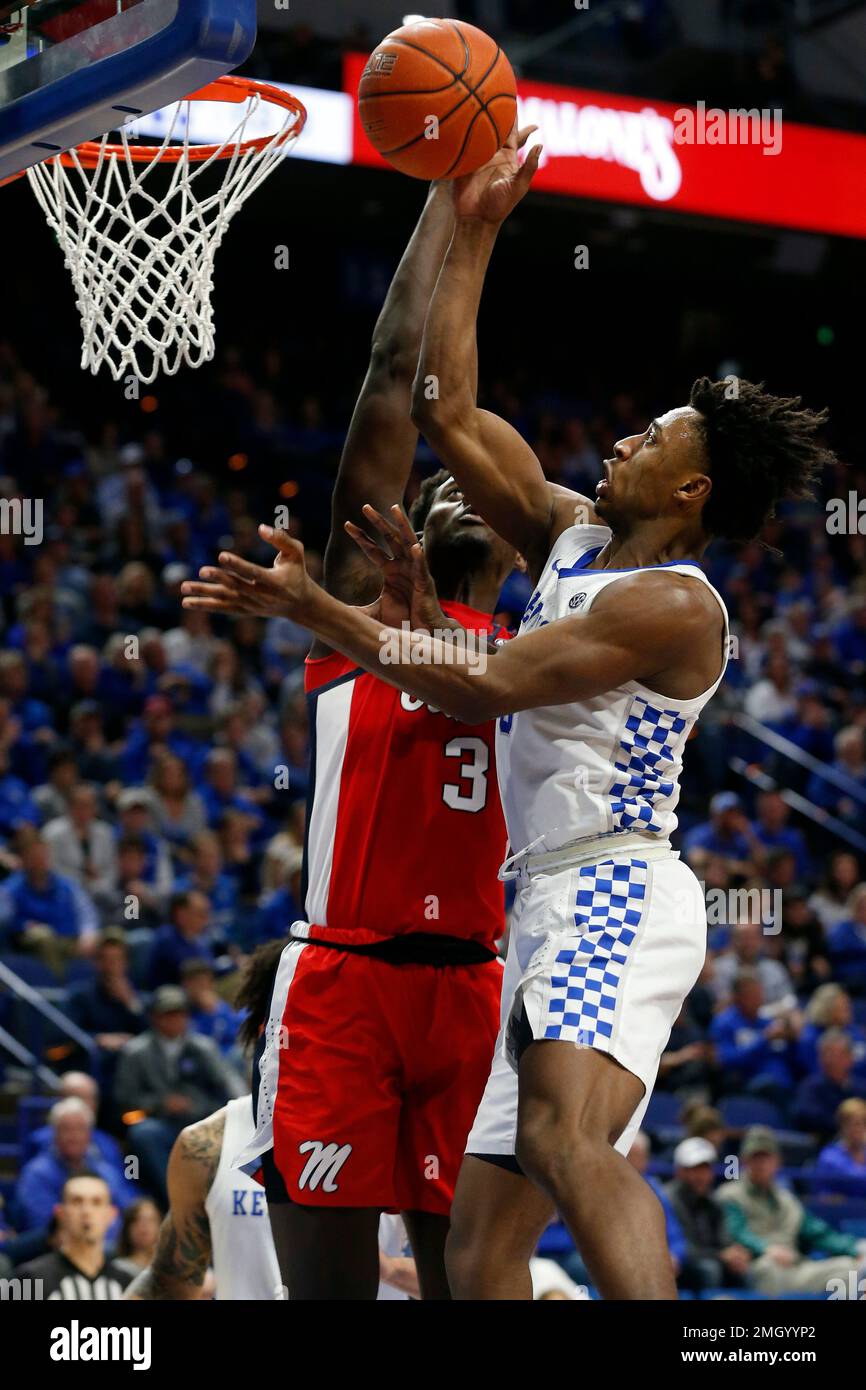Kentucky's Ashton Hagans, right, shoots while defended by Mississippi's ...