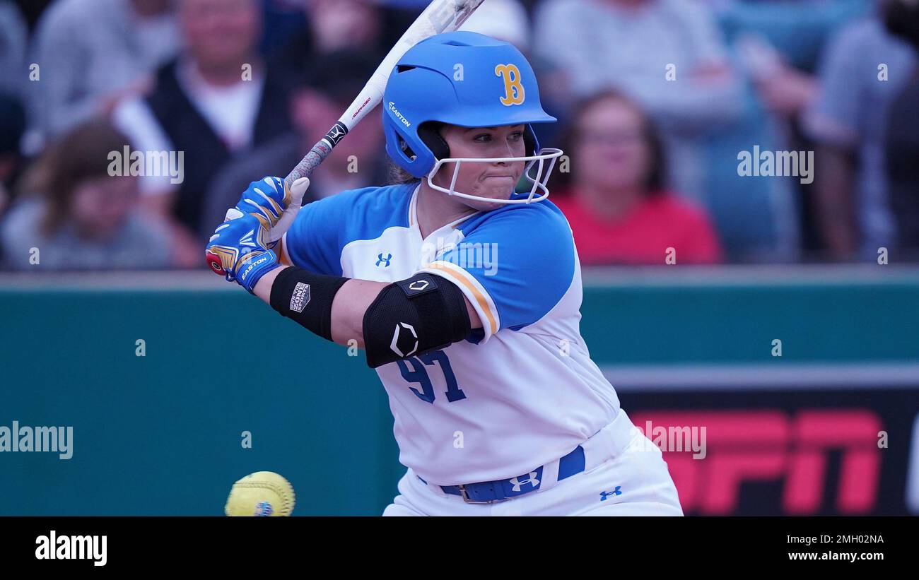 UCLA's Delanie Wisz bats during an NCAA softball game against Alabama ...
