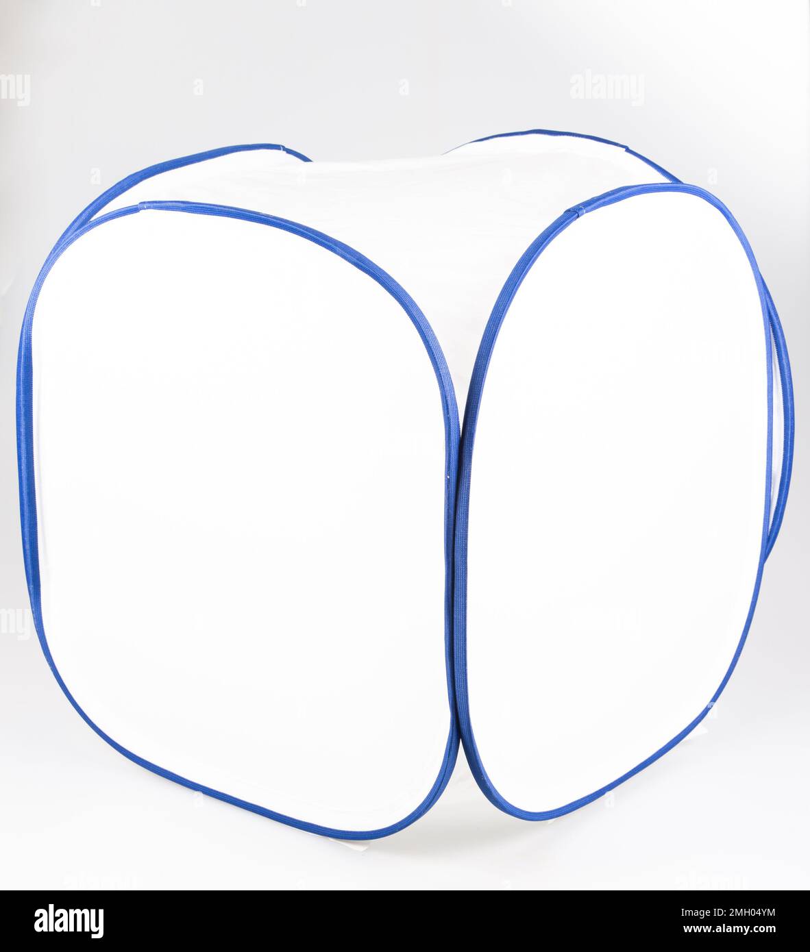 transportable and foldable light box to create an object photography ...