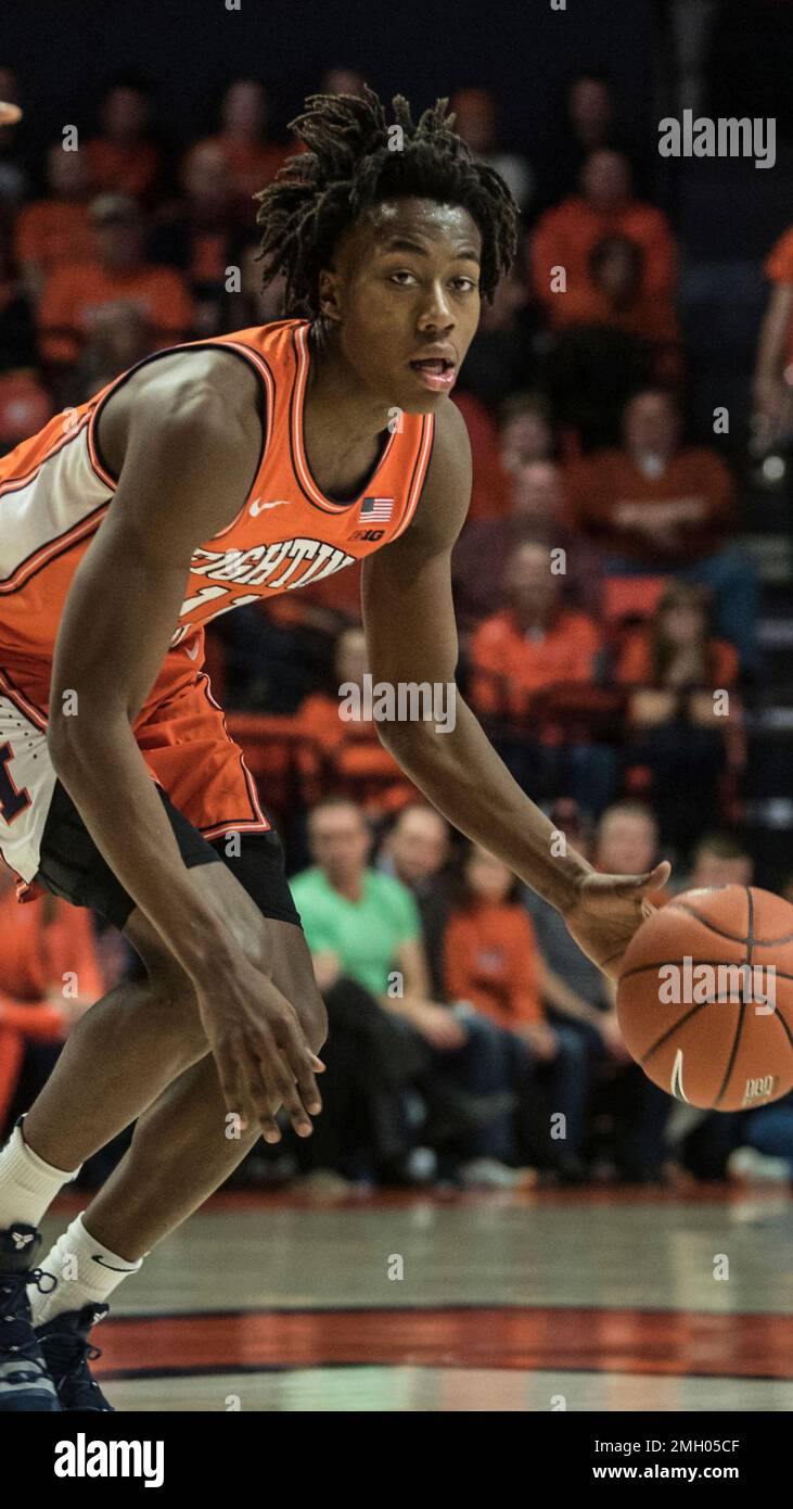 Illinois' Ayo Dosunmu (11) drives the ball against Michigan State in ...