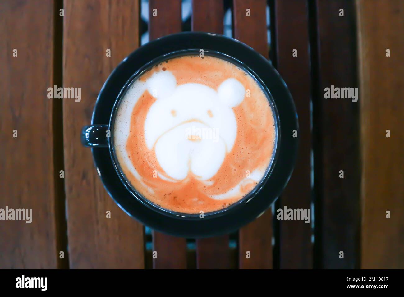 Bear latte art hi-res stock photography and images - Alamy
