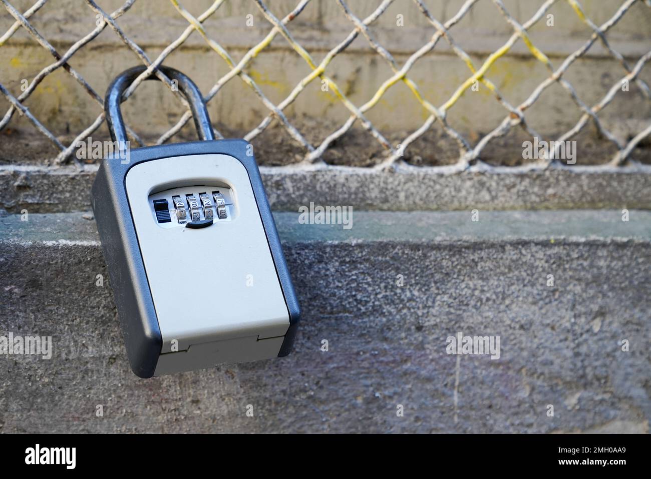 Code bracket hi-res stock photography and images - Alamy