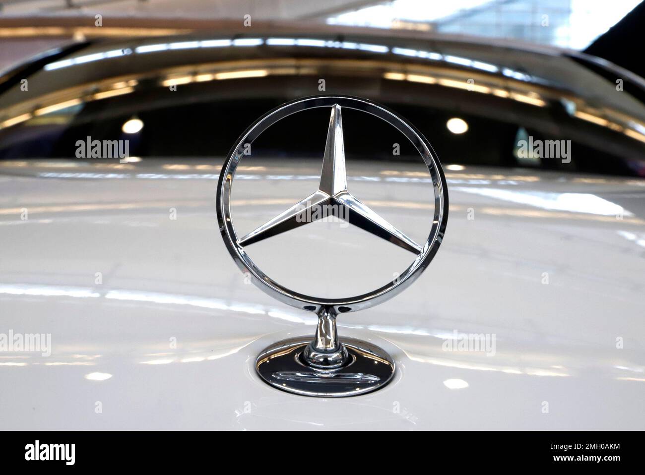 This is the Mercedes hood ornament on a 2020 Mercedes S 560 4Matic ...