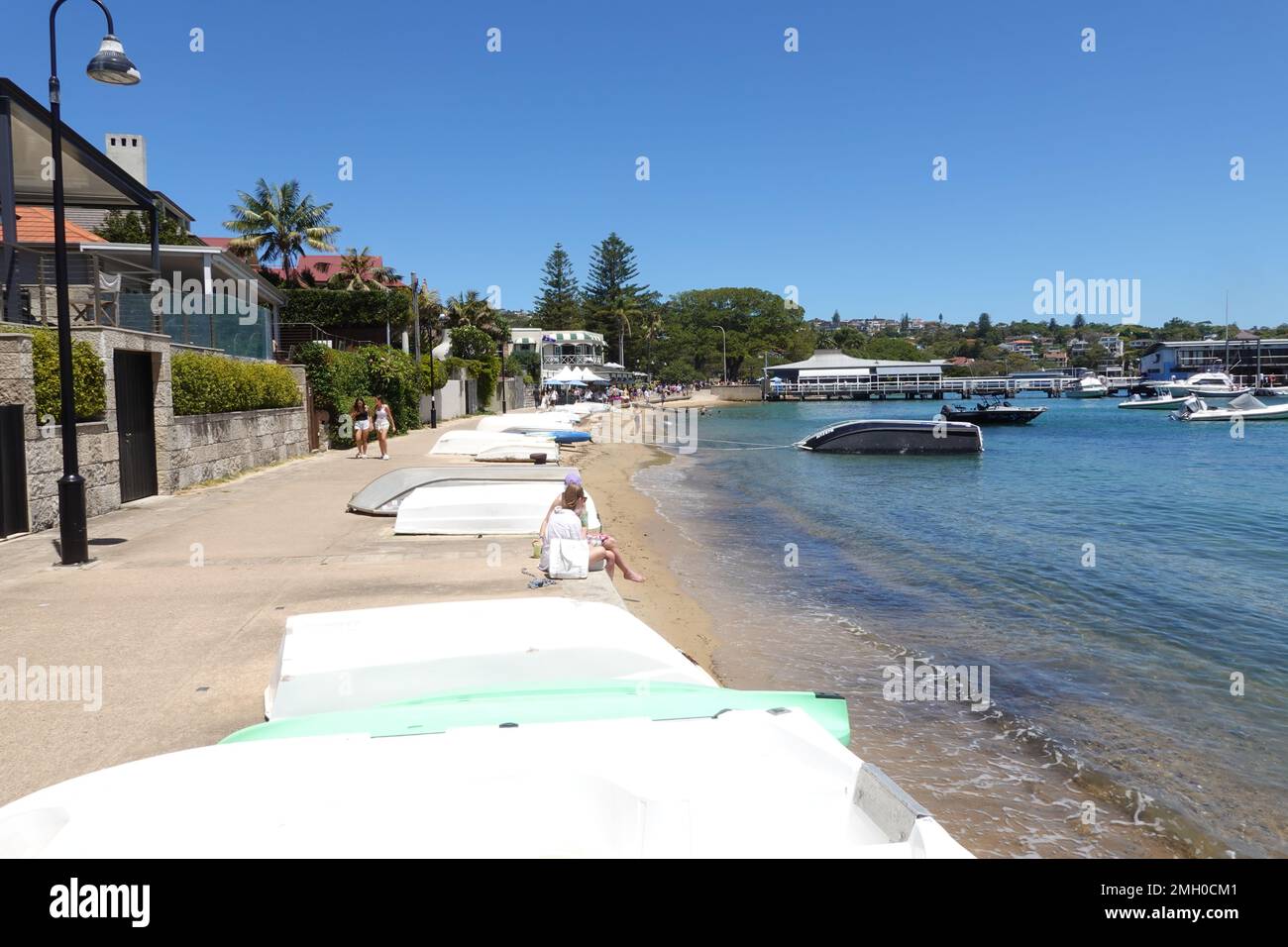 Bay walkway hi-res stock photography and images - Alamy